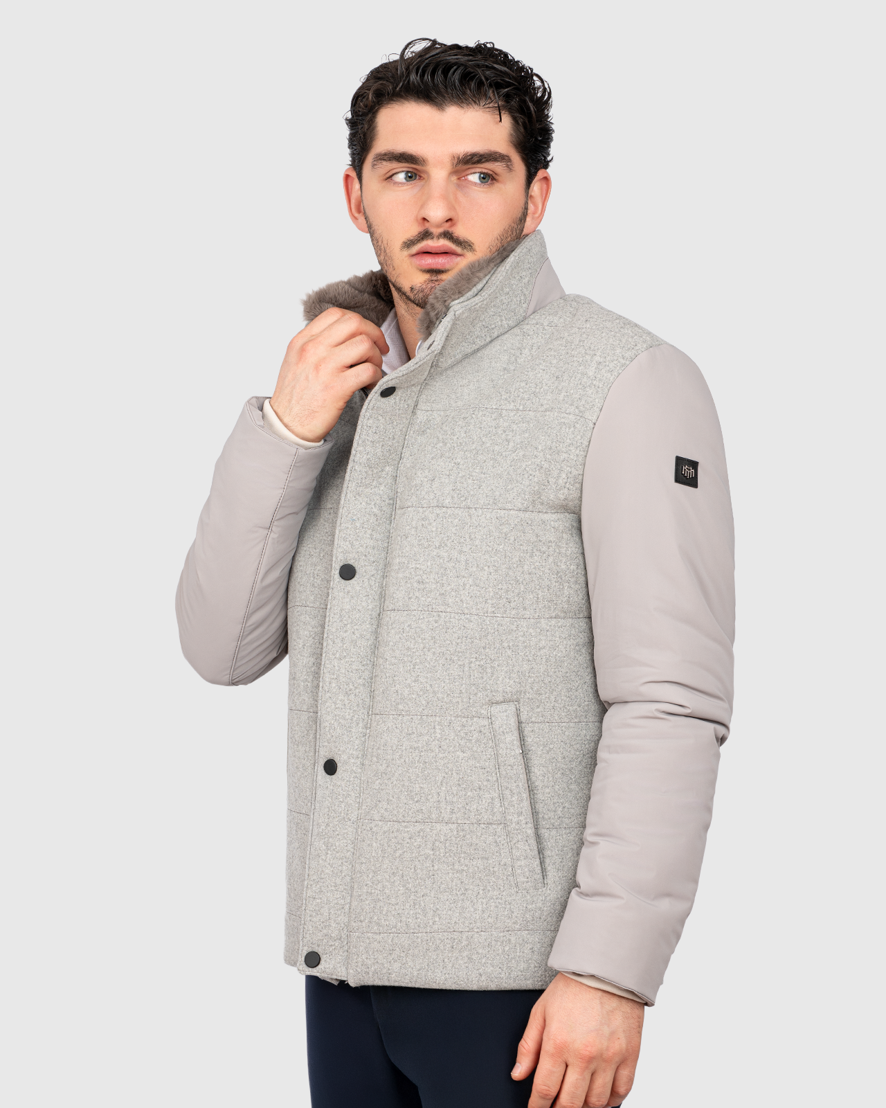 JAKNE (CODE 113 GREY) – Luciano